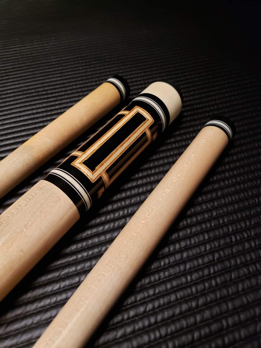 Durbin Custom Cue – SOLD! - Crossroad Cues