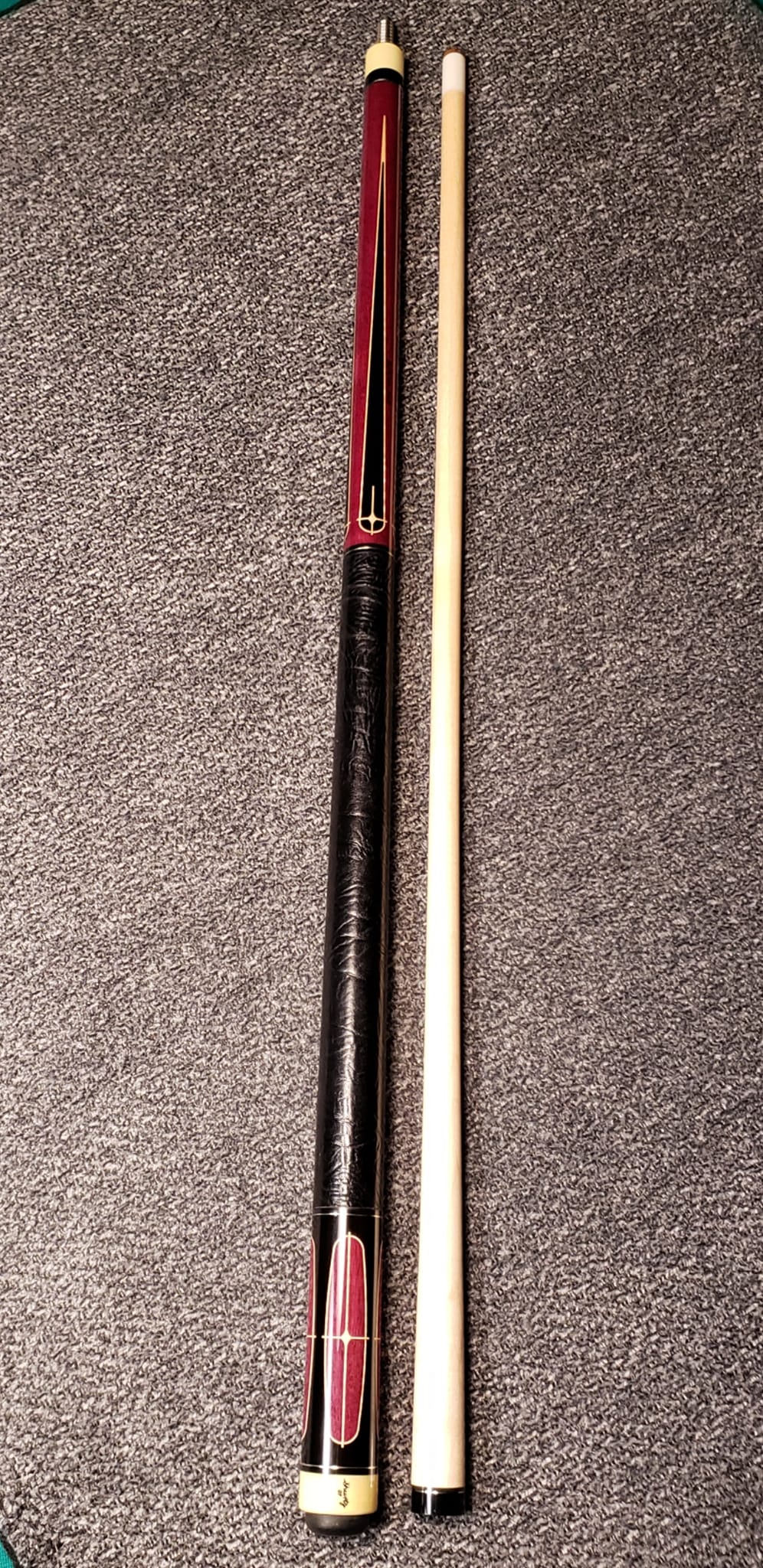 Shurtz Cue by Bob Owen – Crossroad Cues