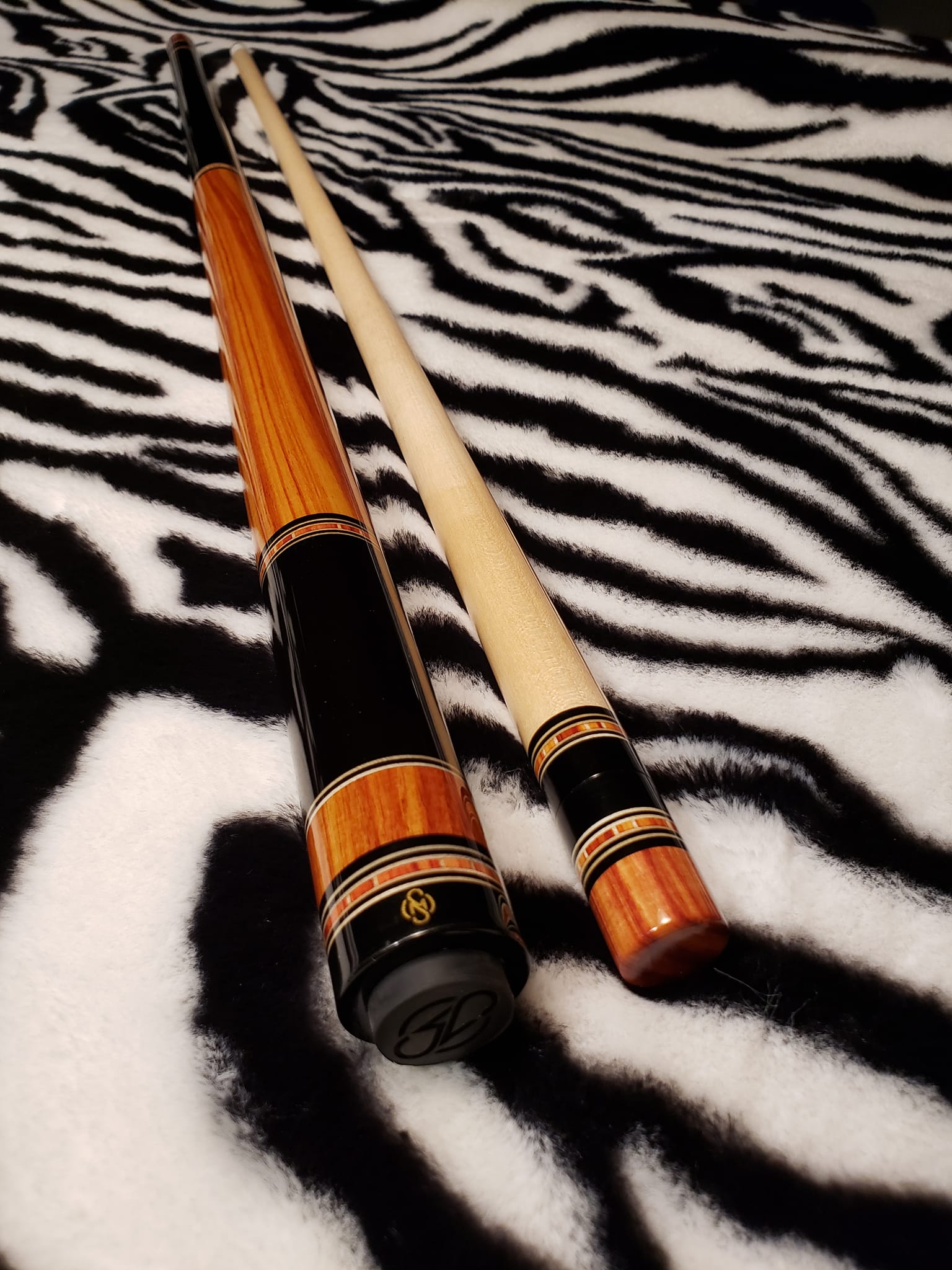 Mike Stacey Custom Cue – SOLD! - Crossroad Cues