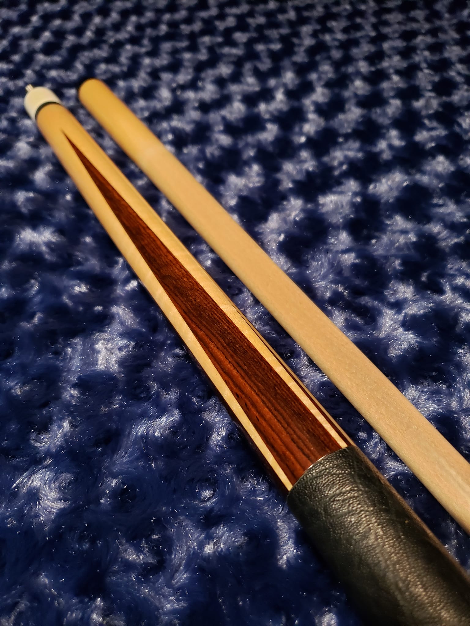 Bob Dzuricky Custom Cue – SOLD! - Crossroad Cues