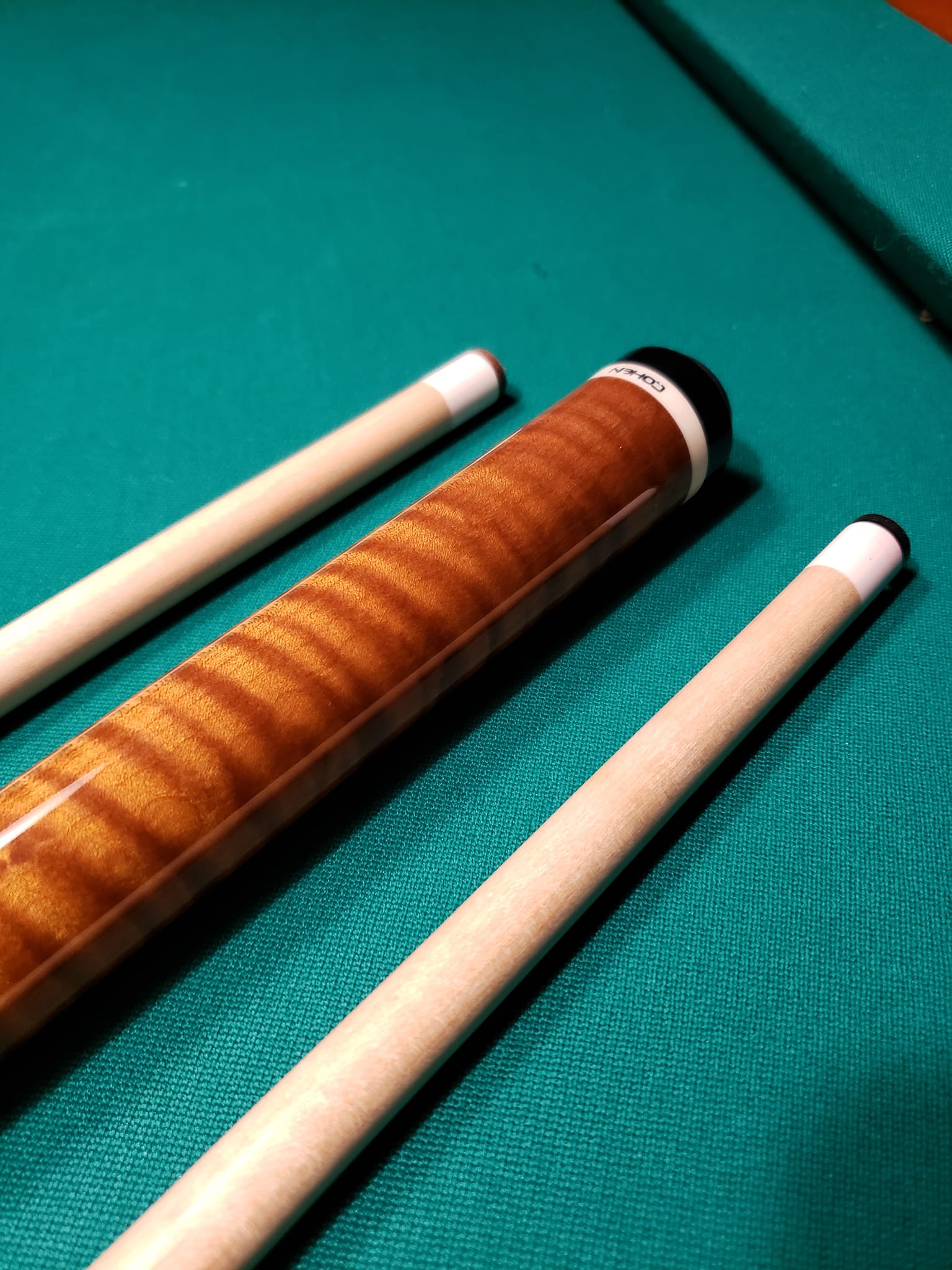 Eddie Cohen Custom Cue – Crossroad Cues
