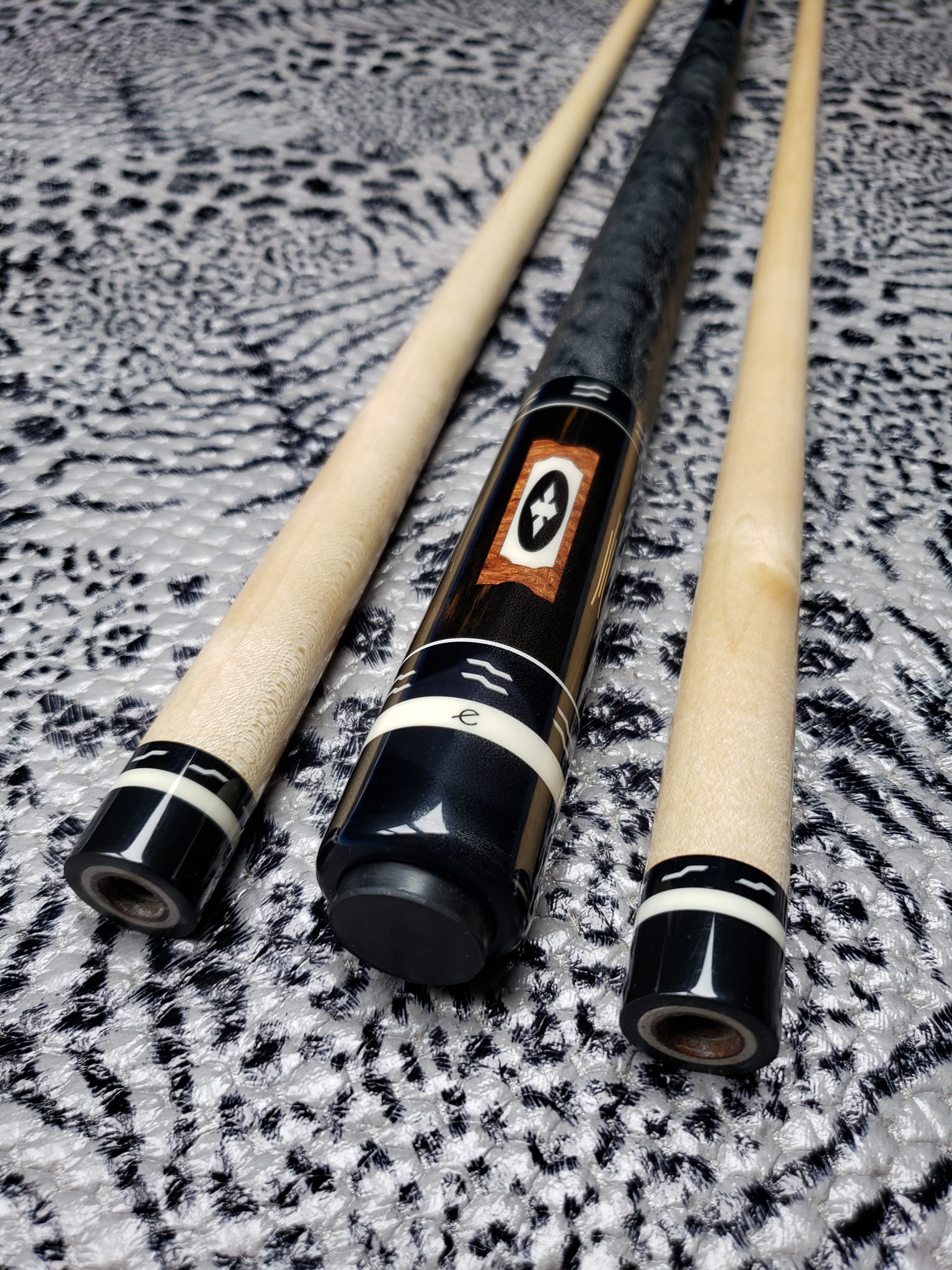 Geschrey Esoteric Cue – SOLD! - Crossroad Cues