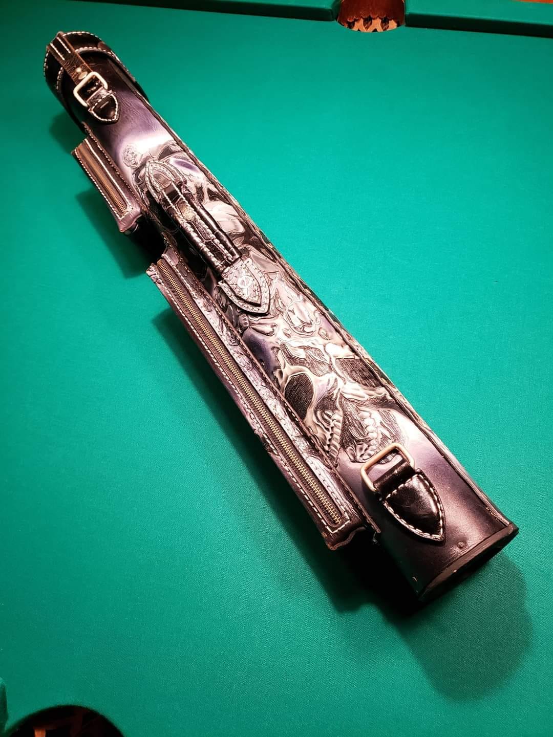 Volturi 3×6 Super Hero Case - Crossroad Cues