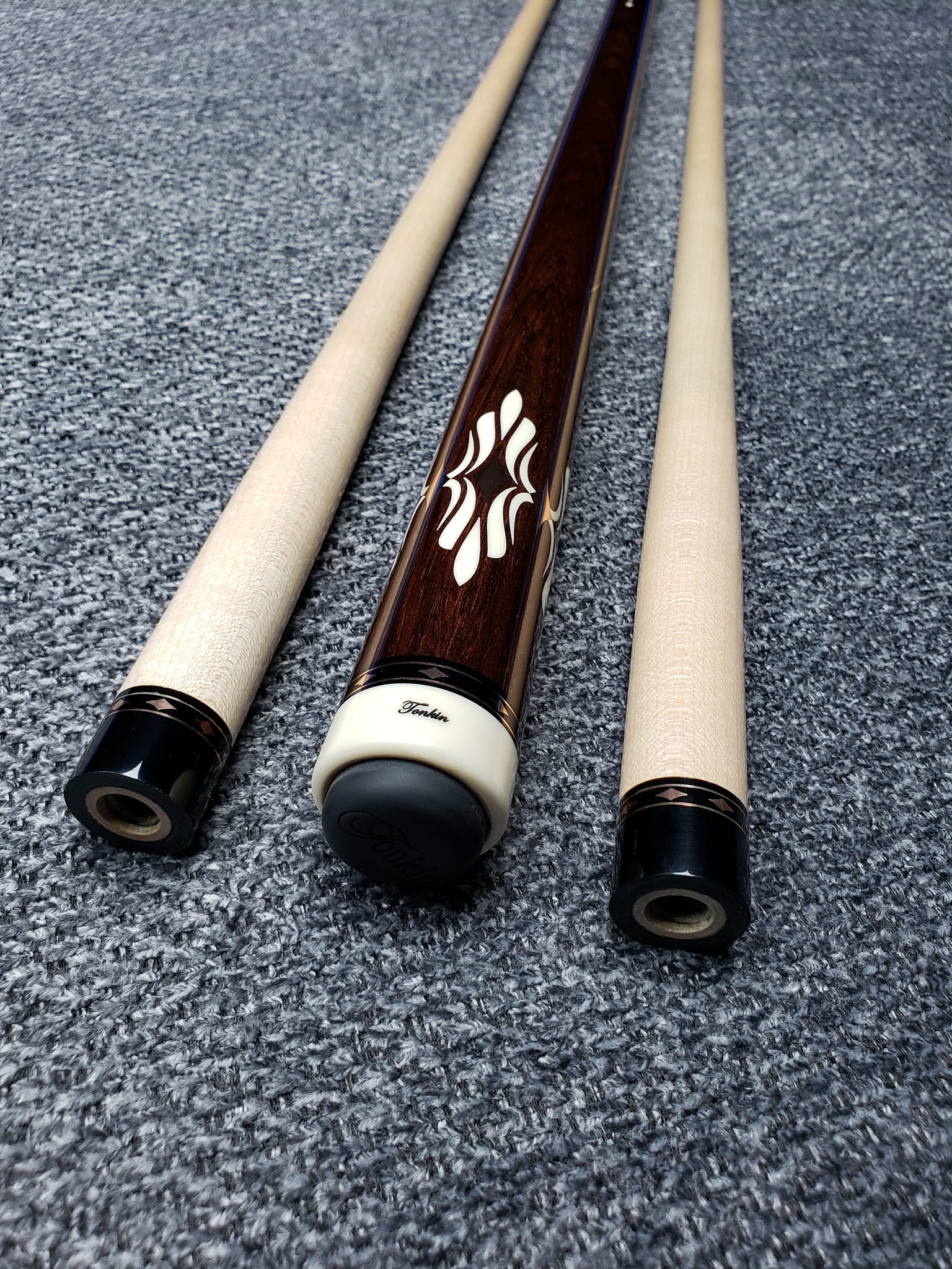 Tonkin Wrapless Cue – SOLD! - Crossroad Cues