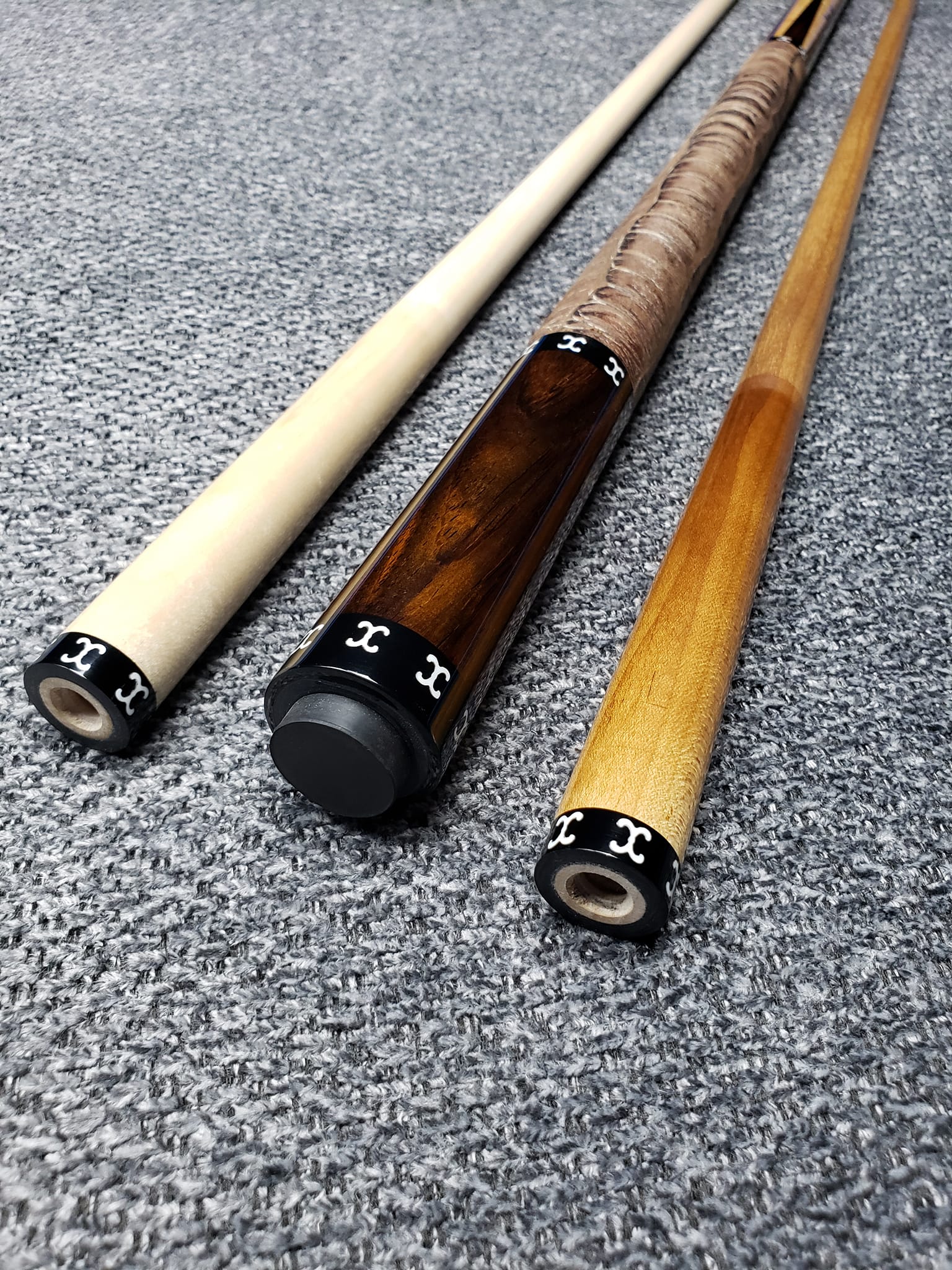 Douglas Moore Six Pointer – SOLD! - Crossroad Cues