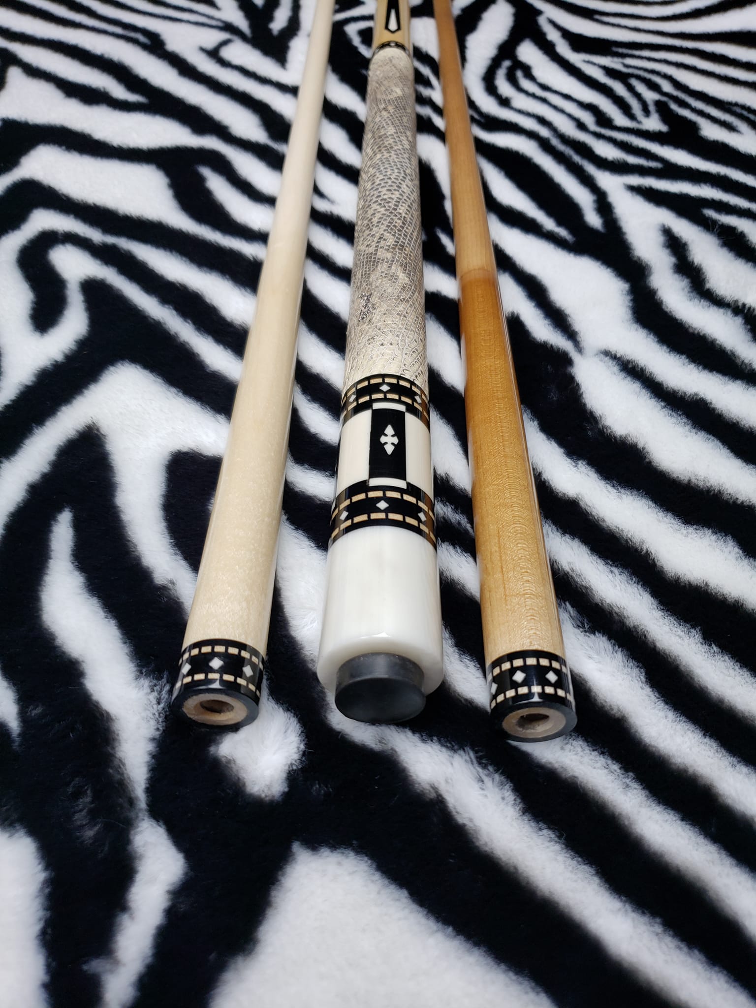 Tad Tribute Cue by Douglas – SOLD! - Crossroad Cues