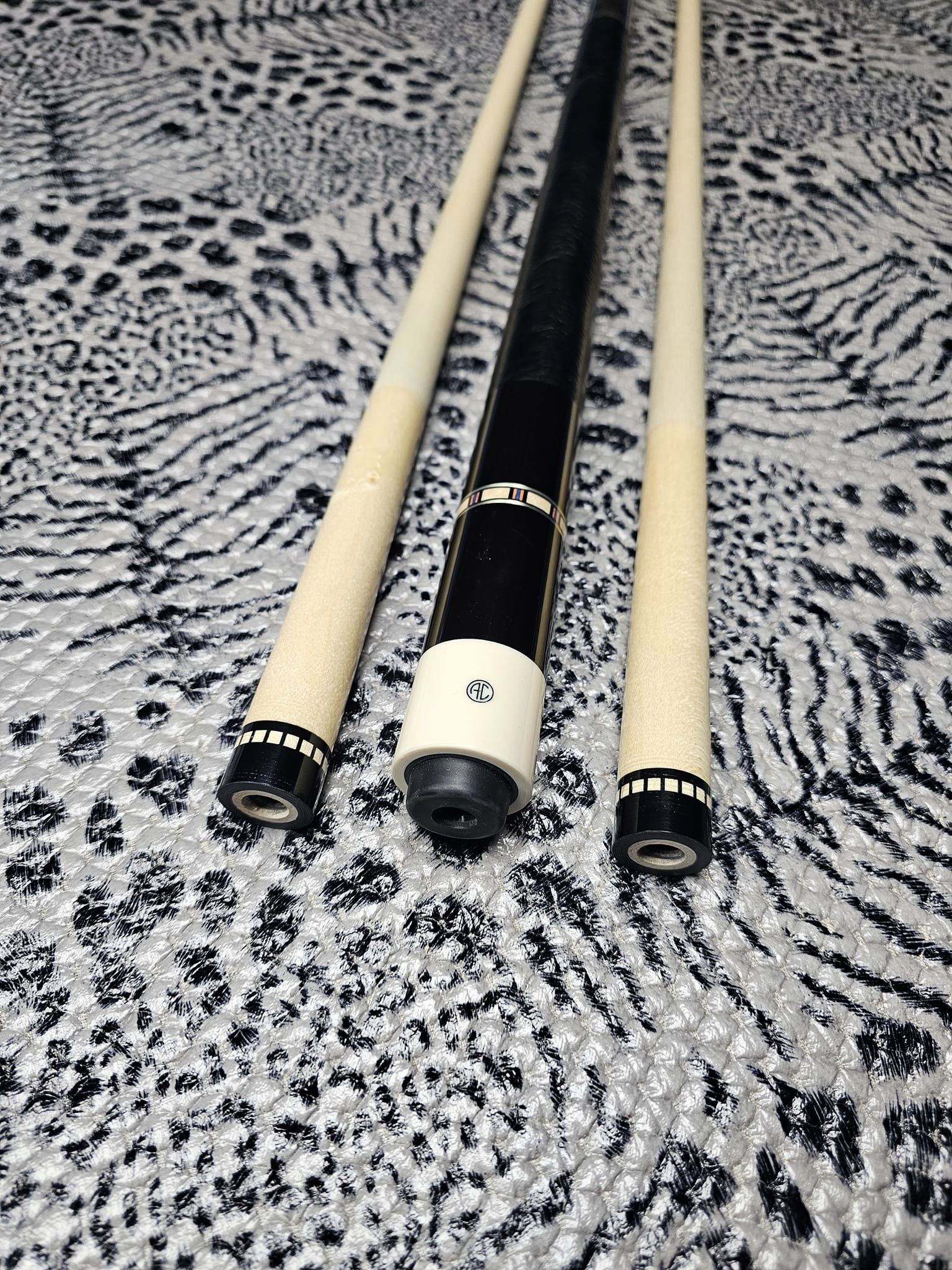 Ariel Carmeli Unique Tad Style – SOLD! - Crossroad Cues