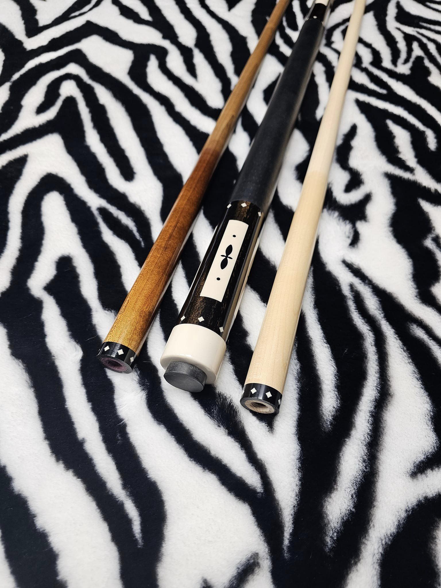 Douglas Moore Tuxedo Box Cue – SOLD - Crossroad Cues