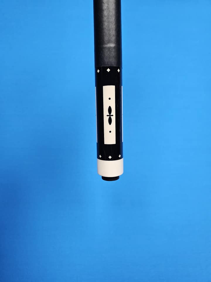 Douglas Moore Tuxedo Box Cue – SOLD - Crossroad Cues