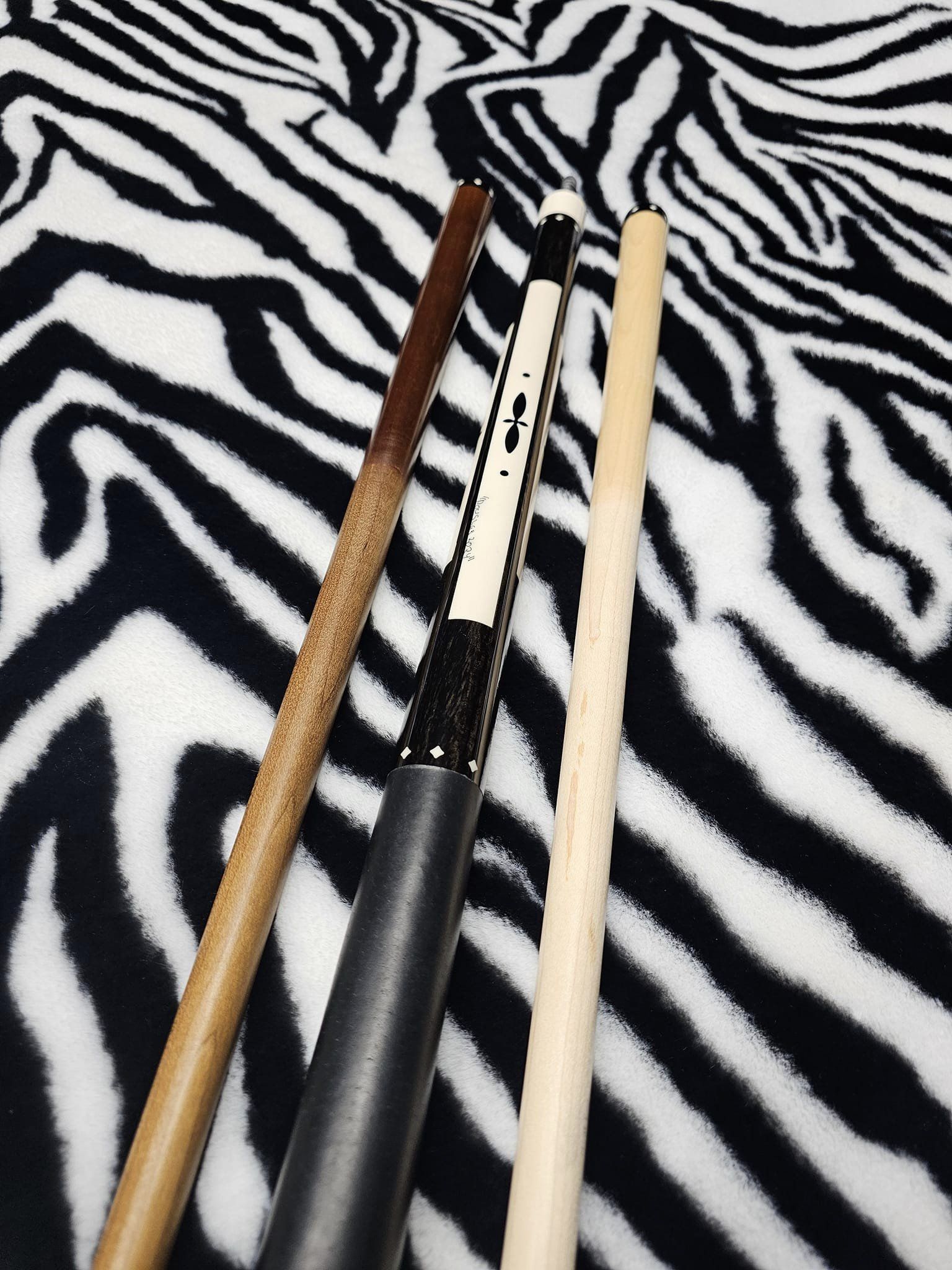 Douglas Moore Tuxedo Box Cue – SOLD - Crossroad Cues