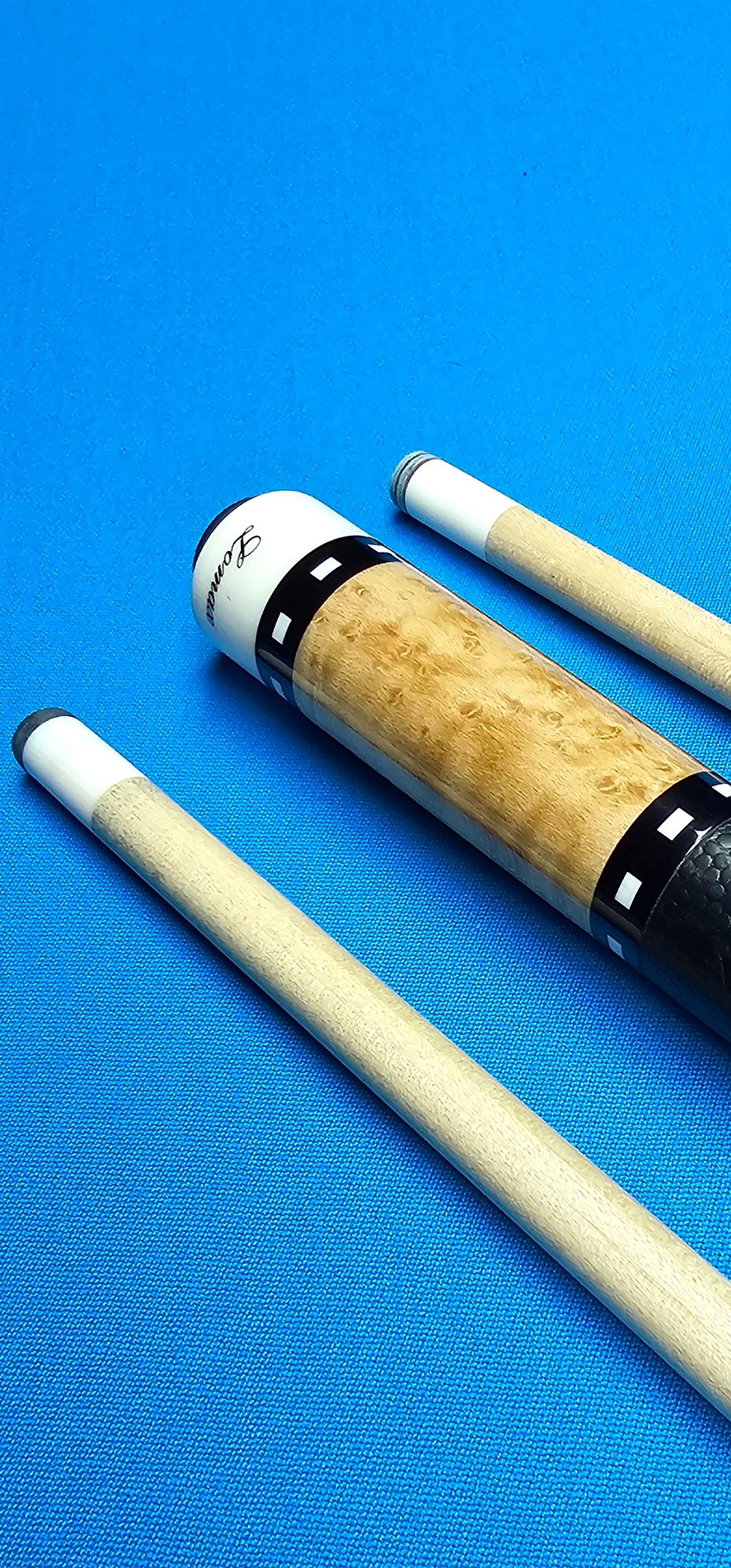 Steve Lomax Player – SOLD! - Crossroad Cues