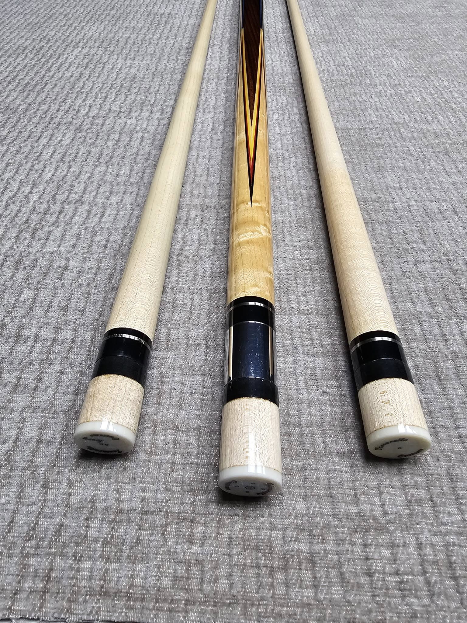 Tascarella Wrapless Cue - Crossroad Cues