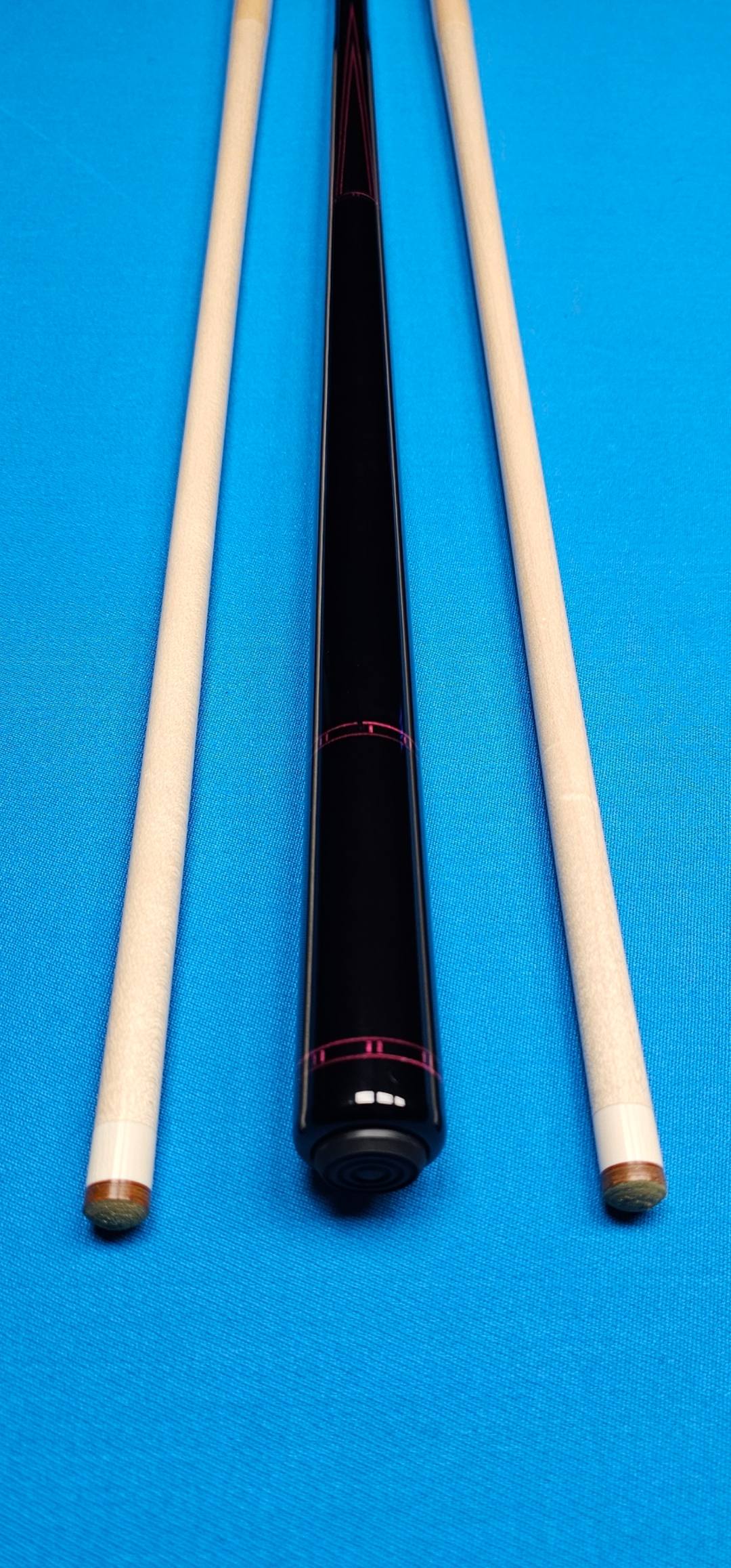 Aaron Astle 2024 Gabon Ebony Cue – SOLD - Crossroad Cues