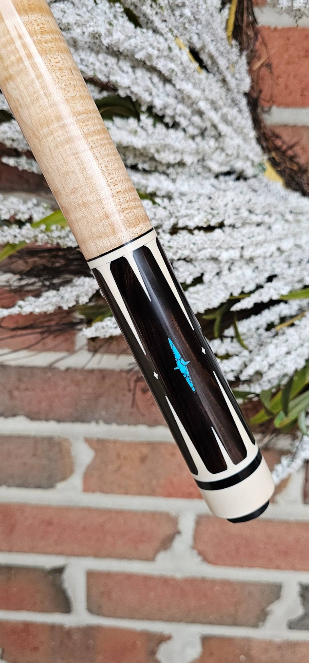 Douglas Moore Wrapless Cue – SOLD! - Crossroad Cues